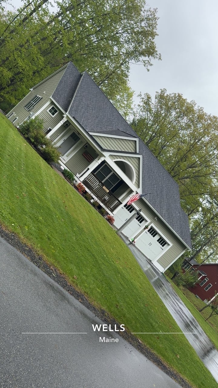 Newer 3 Bedroom Single Level Home Close To Beaches - Wells, ME