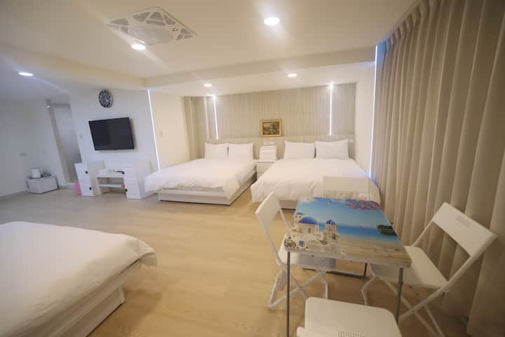 海科家庭房 可住10位 - Keelung City