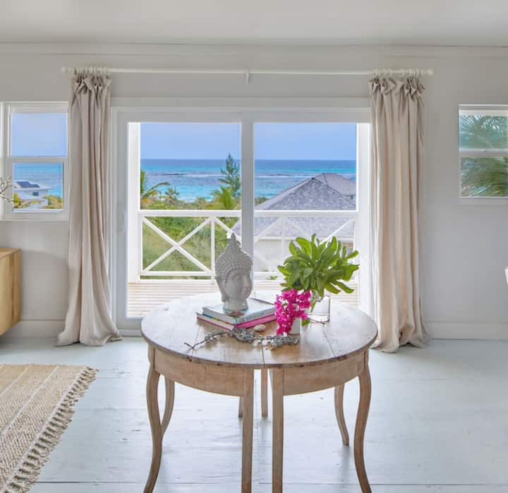 Cosmo- A Beachfront Bungalow • Pool & Daybed - The Bahamas