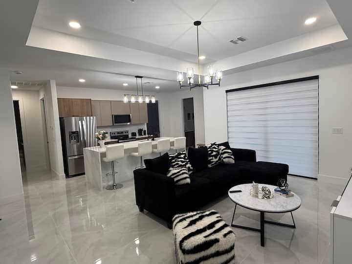 Archie House - Fort Myers, FL