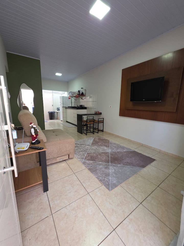 Casa C/ Suíte + Quarto Duplo Excelente Localização - Foz do Iguaçu