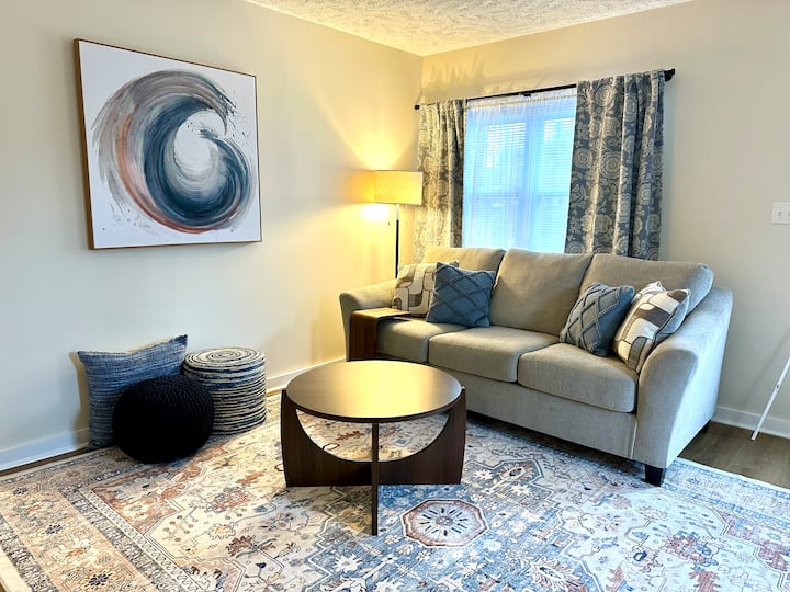 Muncie Retreat On Umbarger - Muncie, IN