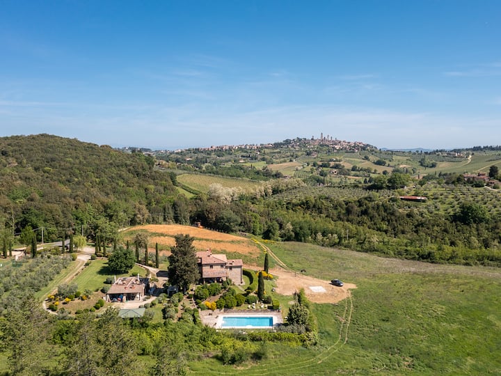 Podere Casanova Ruber – View Of San Gimignano - San Gimignano