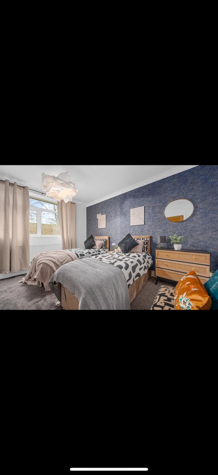 Bespoke Living, Ready To Move In - Nantwich