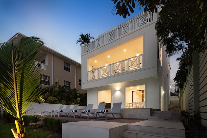 6 Bedroom Beach Front Villa, Saint James - Calico - Barbados