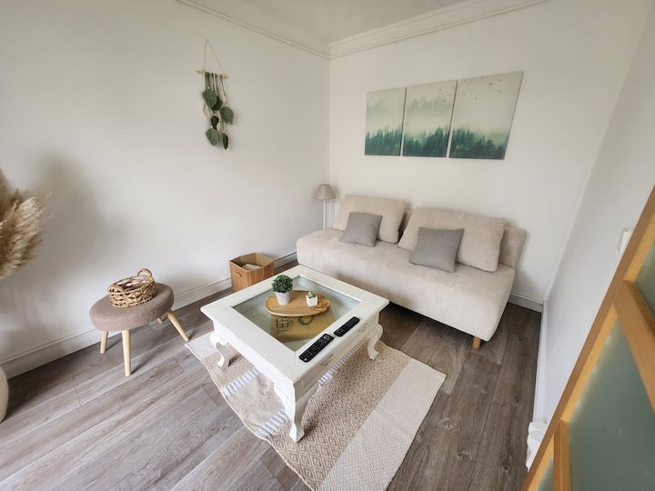 Appartement Chaleureux, Jardin Privé, Centre Ville - Crécy-la-Chapelle
