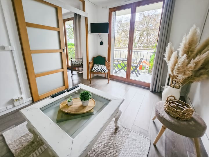 Appartement Chaleureux, Jardin Privé, Centre Ville - Crécy-la-Chapelle