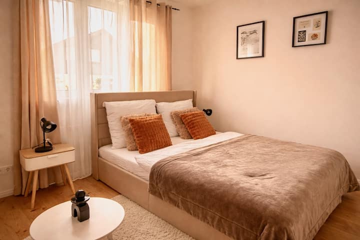 Apartment In Siegen-wilnsdorf With Balcony - Wilnsdorf