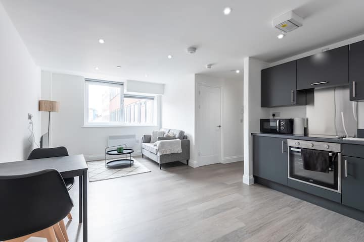 George House By Guestz - ウェークフィールド