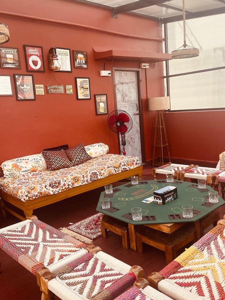 Villa Wth Home Theatre @ Ecr, Panaiyur, Beach - Chennai