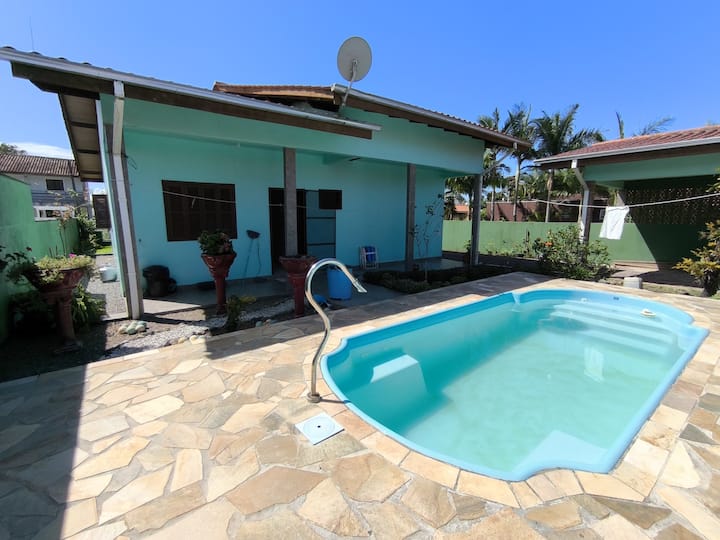 Casa C/ 3 Quartos E Piscina Apenas 600mts Da Praia - Itapoá