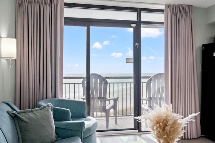 Oceanfront Condo With Balcony Pools And Hot Tubs - North Myrtle Beach, SC