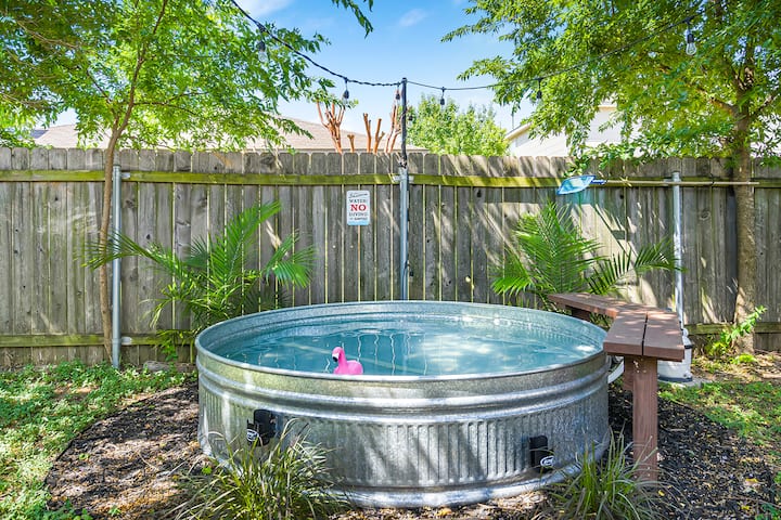 Cowboy Pool, Rockwall, Amazing Family Home - Pflugerville, TX