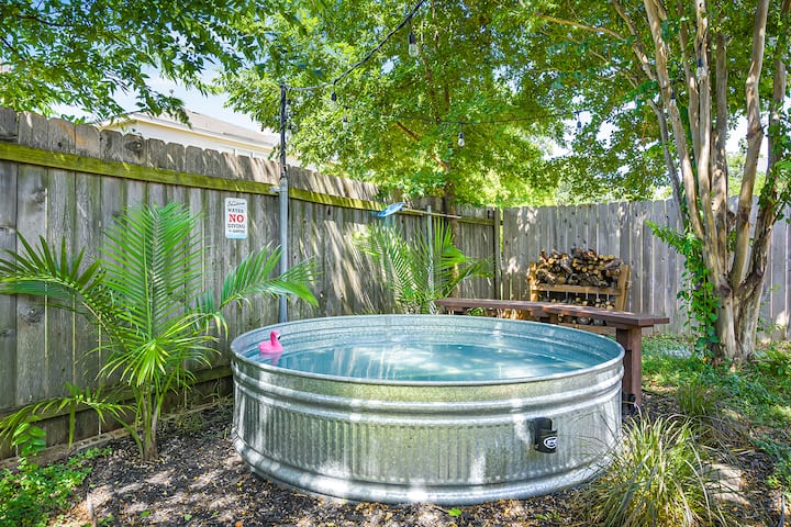 Spacious Cozy Home W/ Cowboy Pool, Kid Friendly - Pflugerville, TX