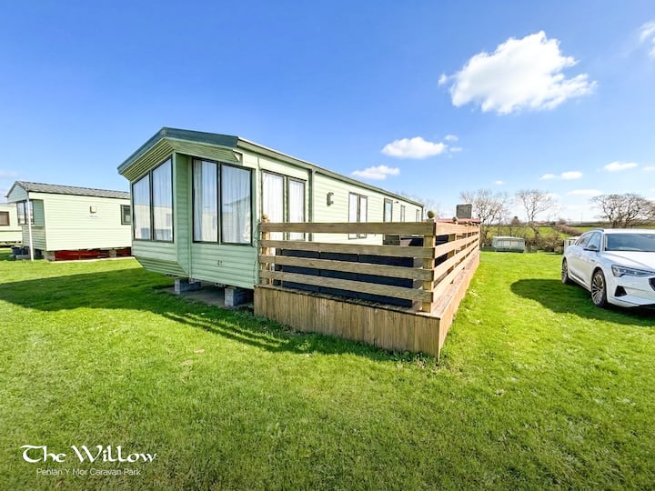 Peaceful Coastal 6-berth Caravan Near New Quay - Aberaeron