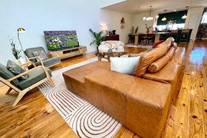 The Velvet Tiger (Just Over 1 Mile Walk To Lsu) - Baton Rouge, LA