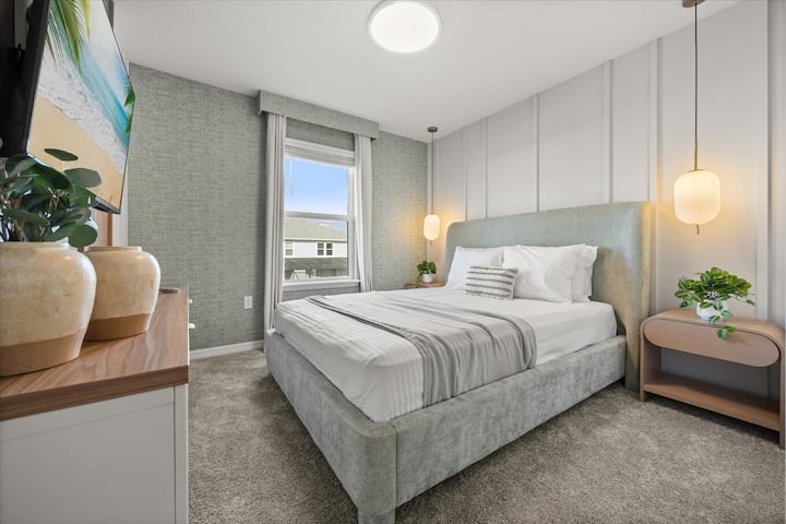 5 BD/ 4.5 BA Sleeps 12! Windsor Cay (16194 CC) - Townhouses for Rent in ...