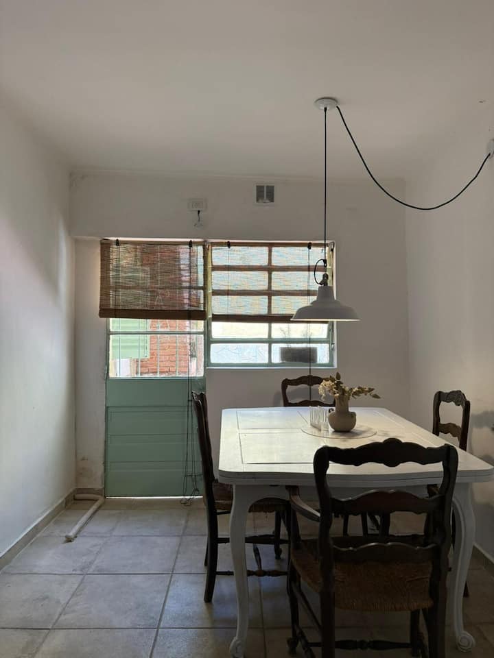 Casa Luminosa Y Céntrica Con Patio - San Nicolás de los Arroyos