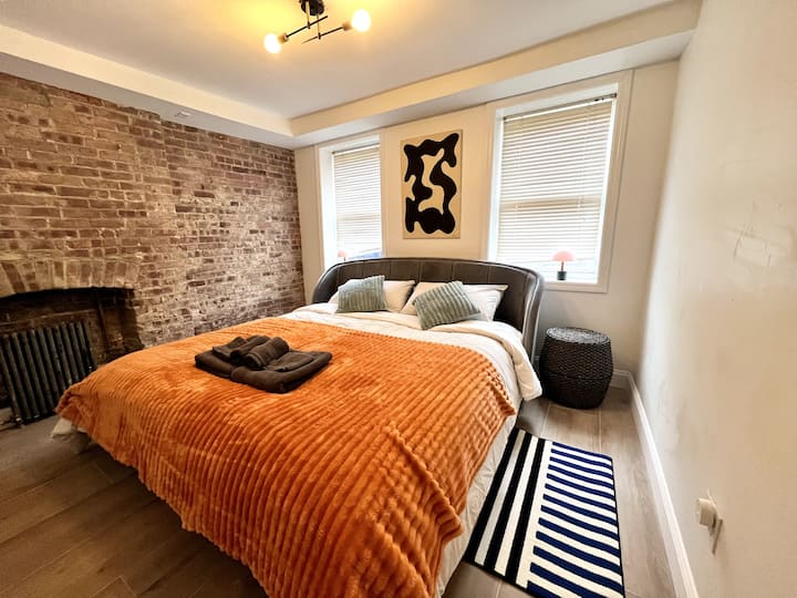 Garden-level Retreat By Van Vorst Park Min.30days - Jersey City, NJ