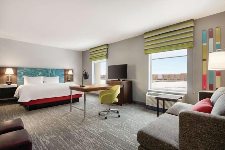 Great Location Room – 20mins To Downtown - Maple Grove, MN
