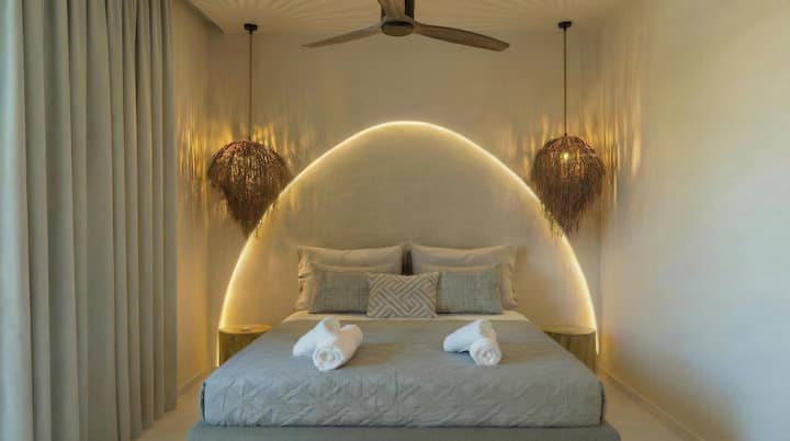 Nama Suites | Quiet Modern Escape - Koutouloufari