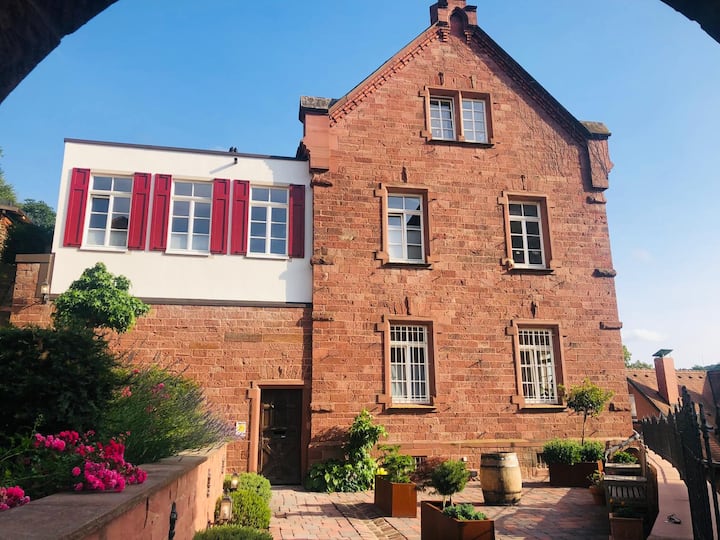 Charmante, Zentrale Altstadt Dachgeschosswohnung - Wertheim