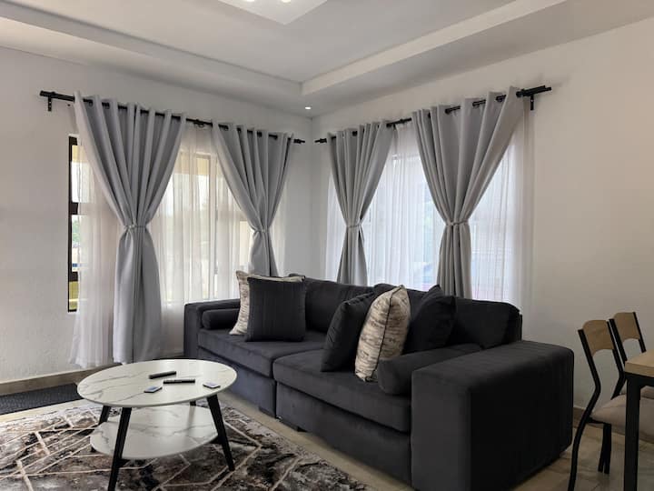 Serene & Modern Home At Queensgate! - Mbabane