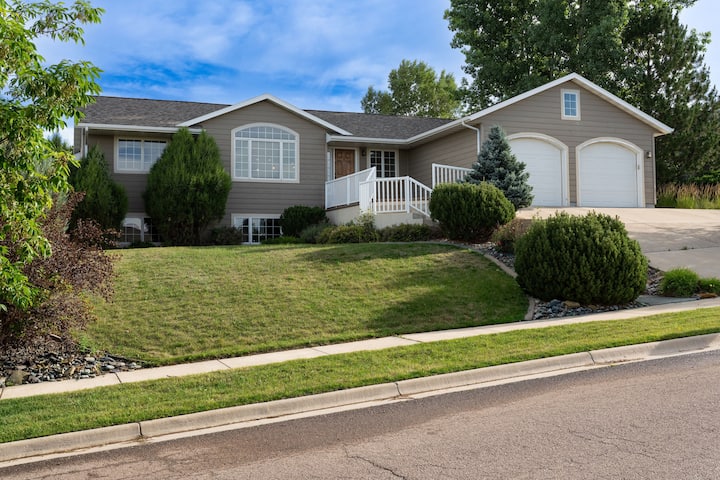 Spacious Skyline Home - Great Falls, MT