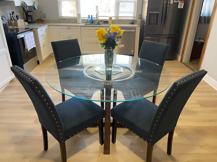 Nana’s House Multi Family Home In Charleston, Wv - Charleston, WV