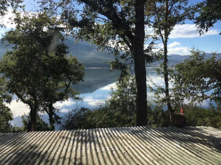 Hermosa Cabaña A Orilla De Lago Con Hot Tub - Contulmo