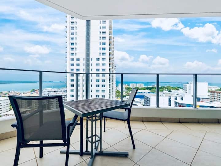 Sea La Vie : Waterfront View In Central Cbd - Darwin
