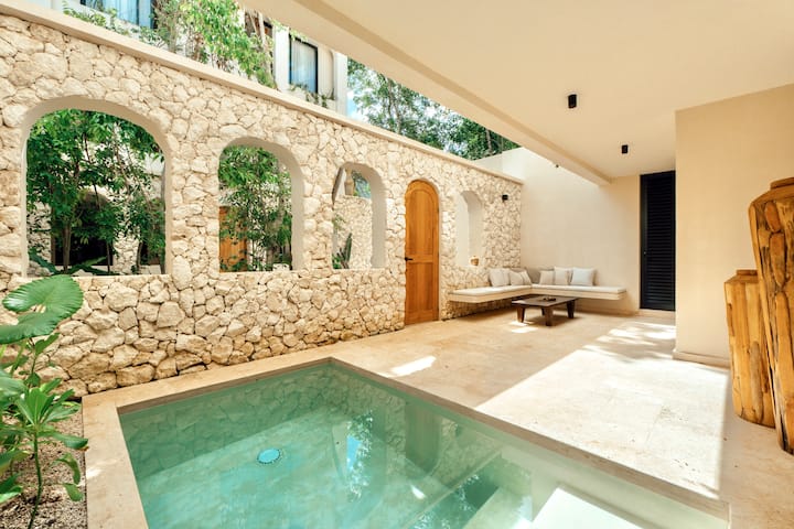 Hacienda Style Boutique Home • Concierge • Pool - Mexico