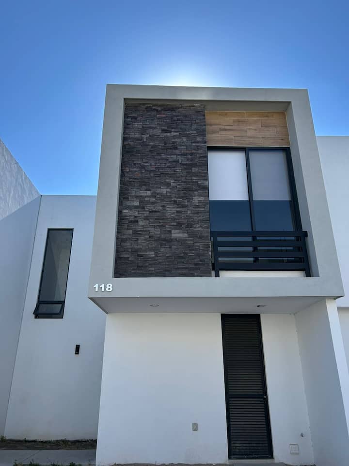 Casa En León, Guanajuato, Residencial Capitalla - León