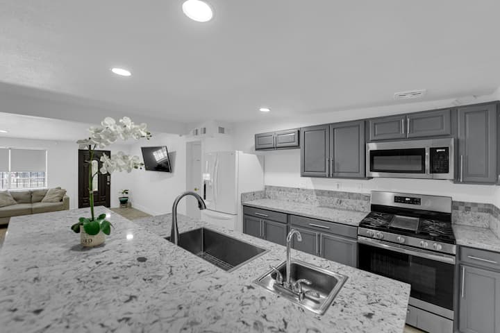 Comfort Meets Style - Las Vegas