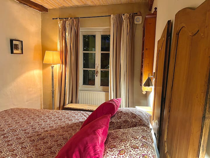 À L’abri Du Loup : Un Cocon Un Peu Hors Du Temps - Martres-Tolosane