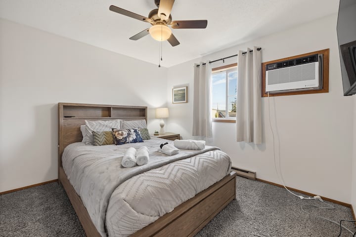 2 Bedroom, 1 Bath, Townhome, West Rapid Location - Rapid City, SD