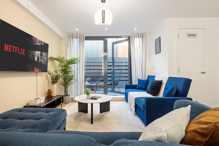 Modern 3br | 2 Bath | Central London | Balcony - London