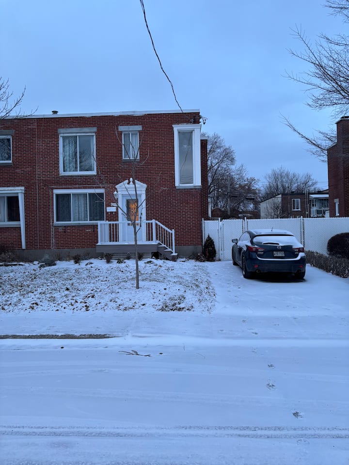 Montreal House - Varennes