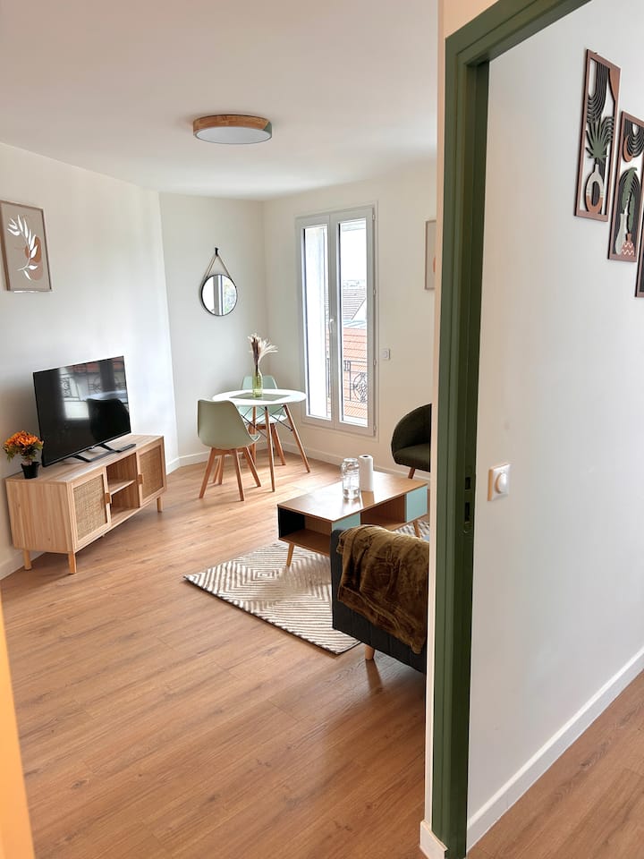 Appart Cosy. Vue Sur Tour Eiffel Et La Défense - Colombes