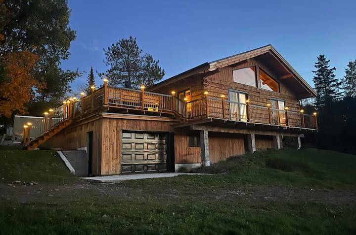 Chalet Scandinave En Bois Rond – 4 Saisons & Spa - Quebec