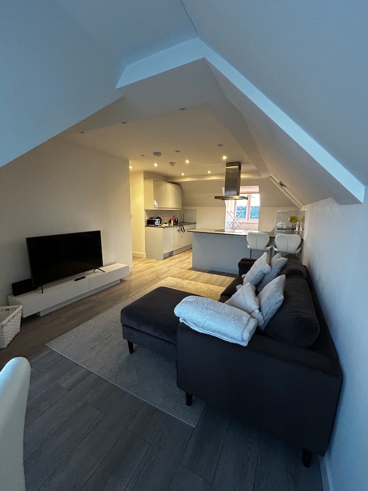 Cosy And Modern 1 Bed Apartment In Surrey. - Epsom