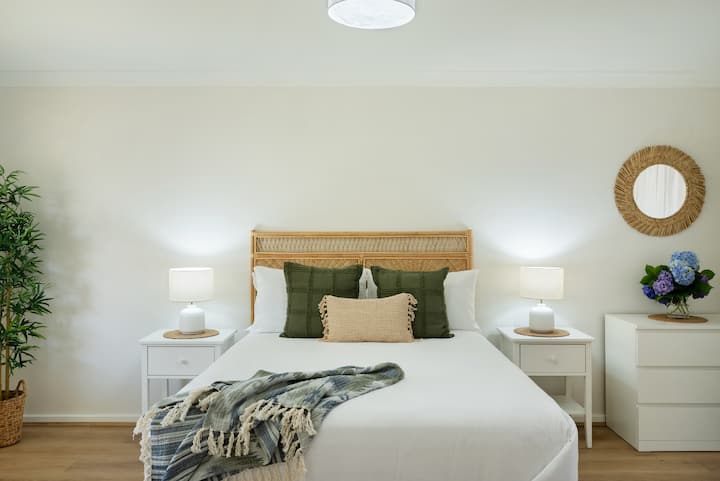 Pearl: Fresh, Renovated Jervis Bay Beach House - Huskisson