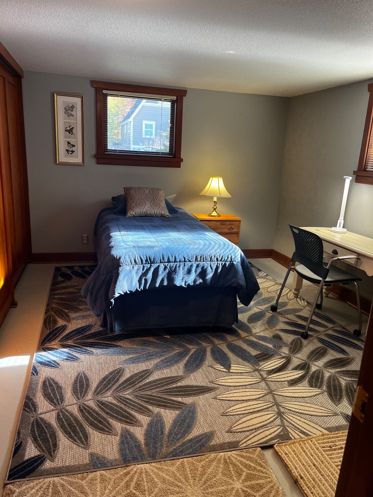 The Cozy Grotto Room number 2 - Houses for Rent in Seattle, Washington ...