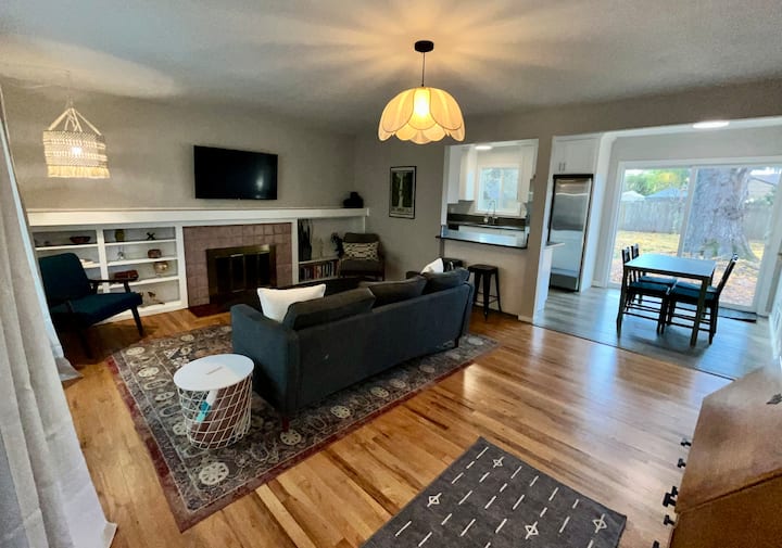 New! Modern Beaverton Bungalow Minutes To Portland - Beaverton, OR