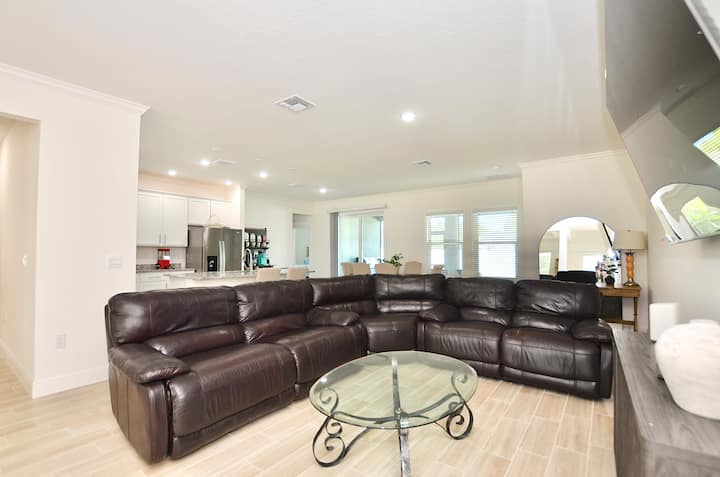 The Melshire Place • Fire Pit • Game Room • Fence - Port St. Lucie, FL