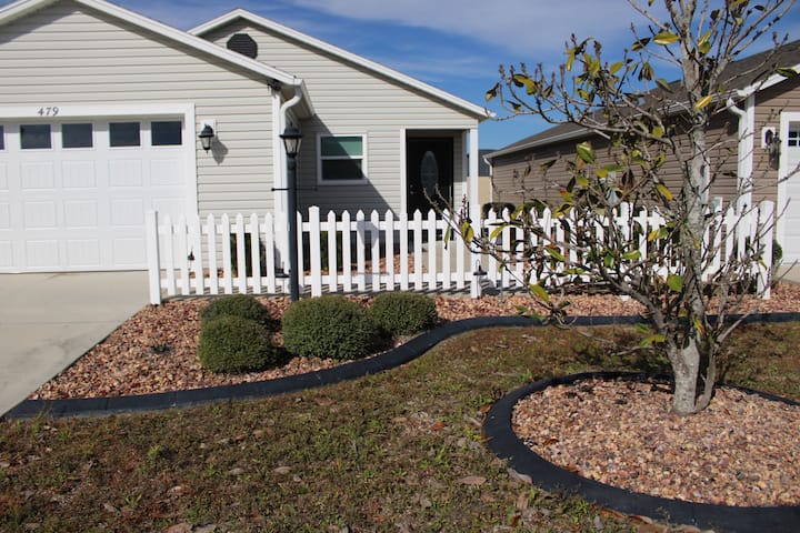 Like-new 1br Oasis Near Sawgrass Grove - Wildwood, FL