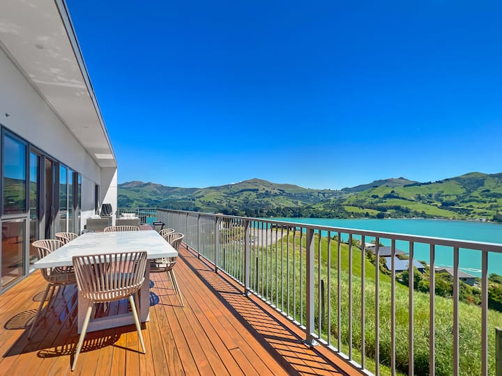 Harbour View 3-bedroom Retreat - Akaroa