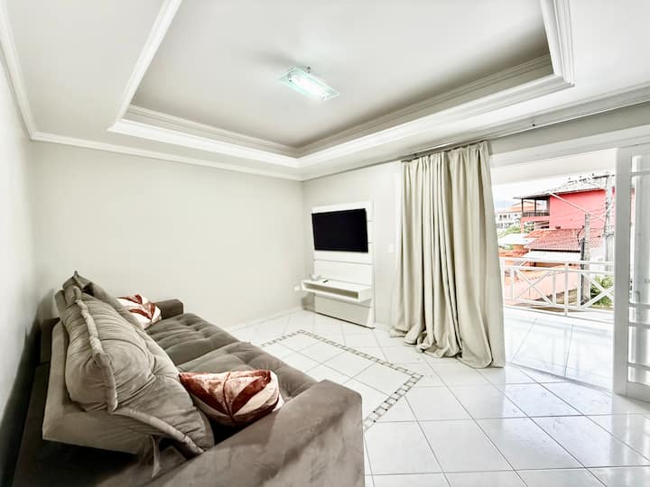 Casa Com 4 Suítes - 700m Da Praia Do Porto Grande - Ilhabela