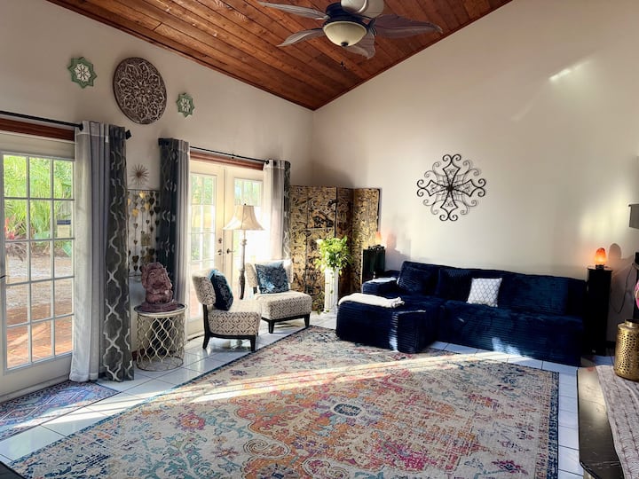 Winter Park 2br • Serene, Spacious Retreat - Winter Park, FL