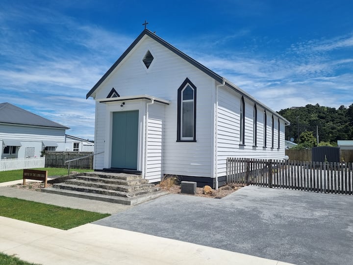 House Of The Long Dog - Coromandel